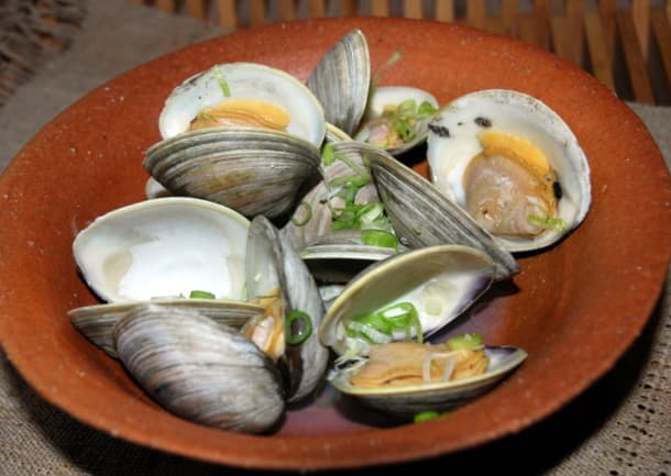 Sakamushi: Clams, Japanese style - The Japanese Food Report